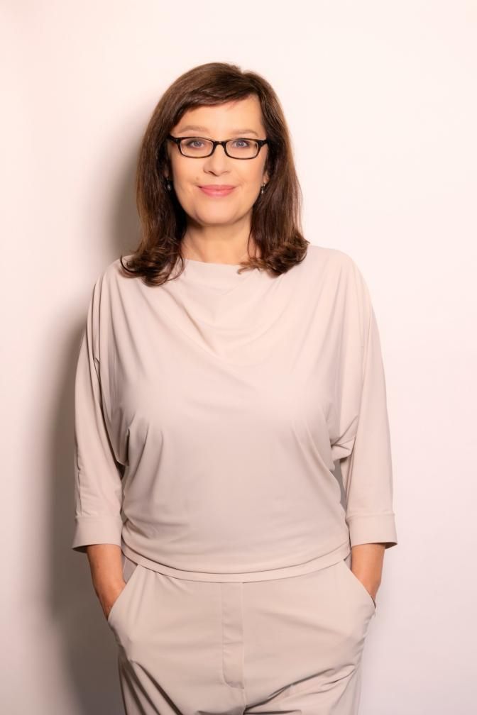 Engelmann Gabriella – Helgas Bücherparadies
